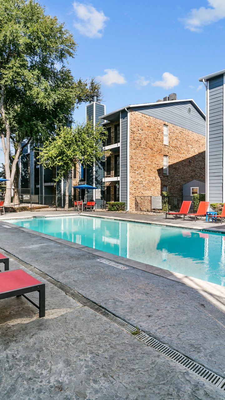 Landing at McCallum Photo Gallery